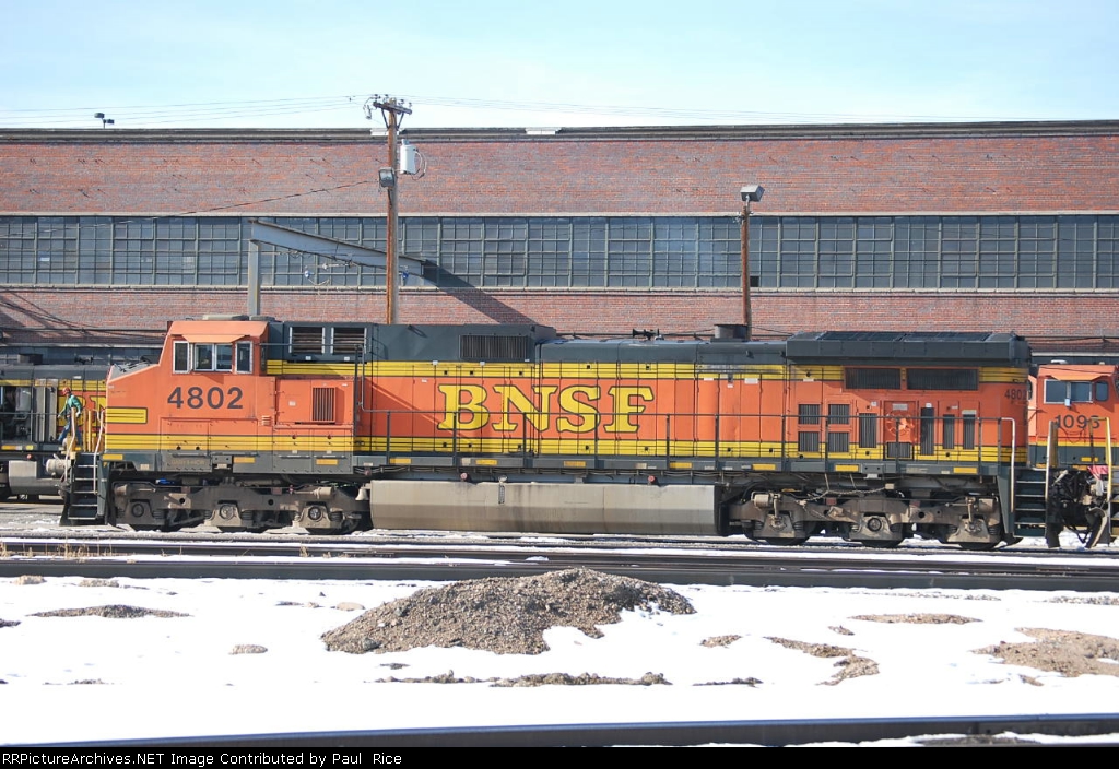 BNSF 4802